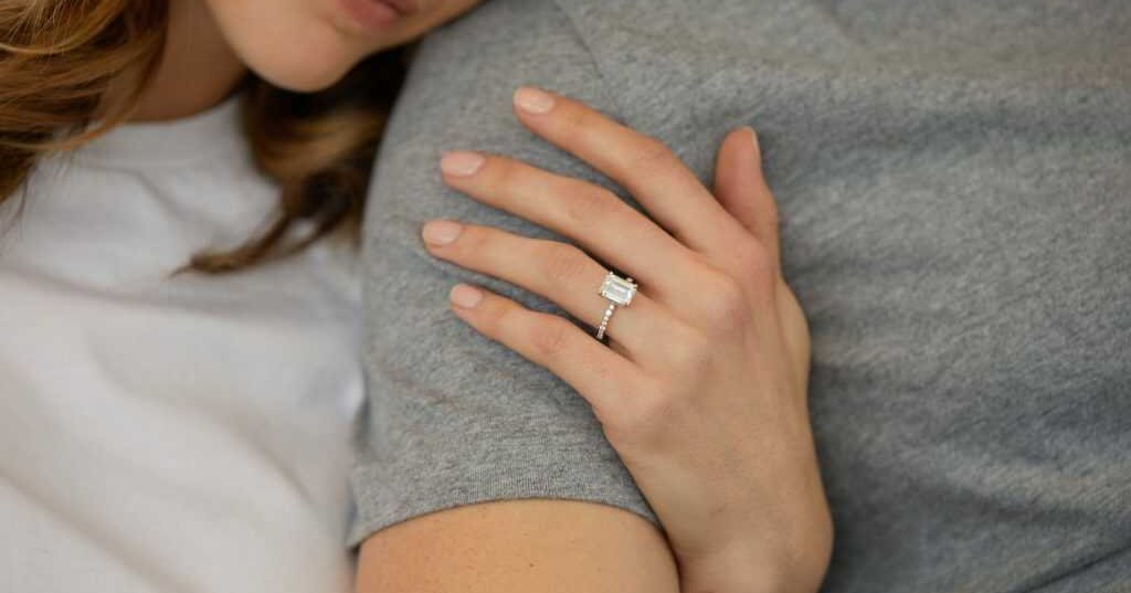 SI1とSI2ラボグロウンダイヤモンド - クラリティの説明 - Labrilliante